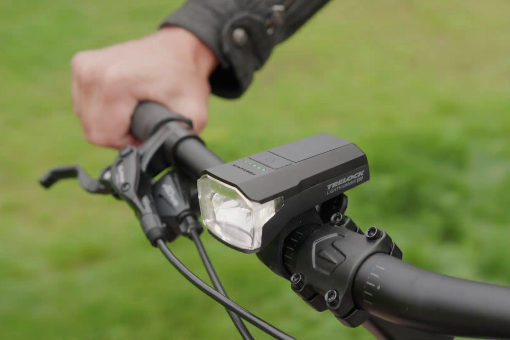 Trelock LS 480 Lighthammer 80 : une lumière puissante et abordable